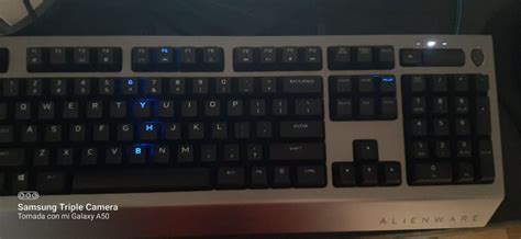 ‎teclado Alienware Aw768 Falla Iluminacion 6 Teclas Siempre Azul