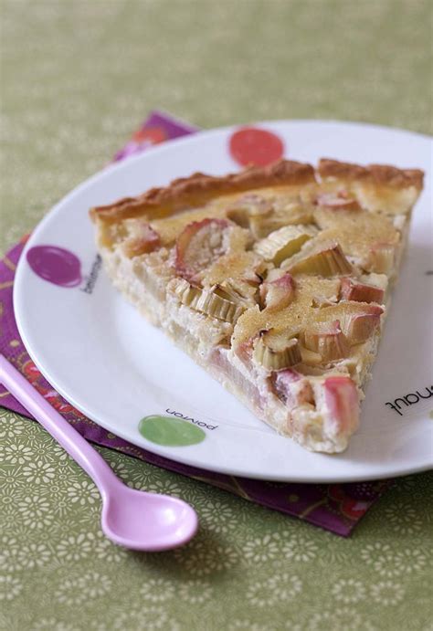 Tarte à La Rhubarbe Et Poudre Damandes Recettes De Cuisine Ôdélices