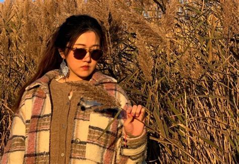 Rising Stars Meet Junru Xu Voyage La Magazine La City Guide