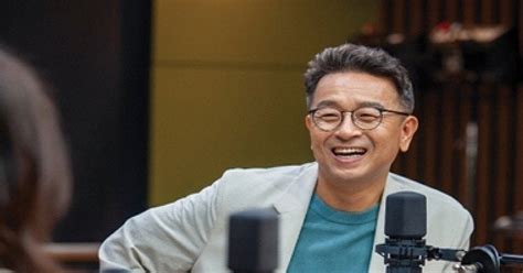 文정부 이철희 전 청와대 정무수석 Cbs `주말 뉴스쇼` 진행