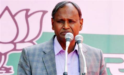 Disgruntled Mp Udit Raj Leaves Bjp Joins Congress Orissapost