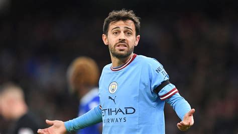 Psg Eyeing A Move For Barcelona Midfield Target In Summer Report