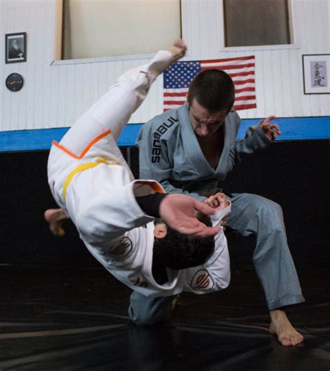 The Essential Techniques Of Brazilian Jiu Jitsu