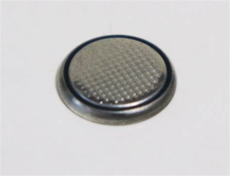 1pcs/lot CR1220 battery 1220 battery 3v In Stock-in Integrated Circuits ...