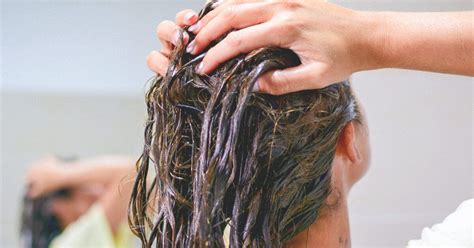 Treatment And Home Remedies For Dry Scalp