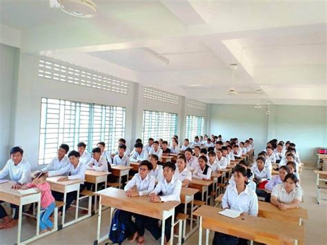 ក្រសួង អប់រំ បន្ត ជំរុញ និង លើក កម្ពស់ ការ រៀន និង បង្រៀន ភាសា បារាំង នៅ តាម គ្រឹះស្ថាន អប់រំ