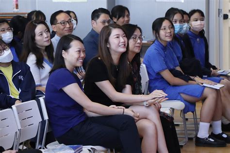 Talk By Alumna Ms Yip Yuk Ying Ying Wa Girls School