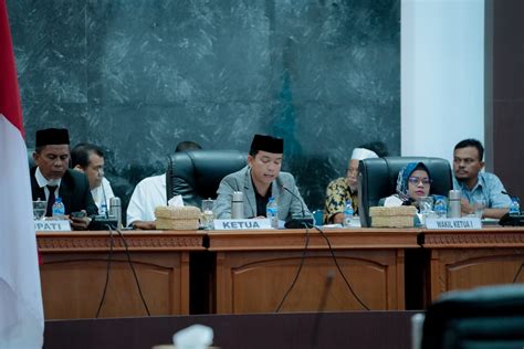 Dprk Nagan Raya Sampaikan Pendapat Dan Pandangan Umum Perubahan Apbk