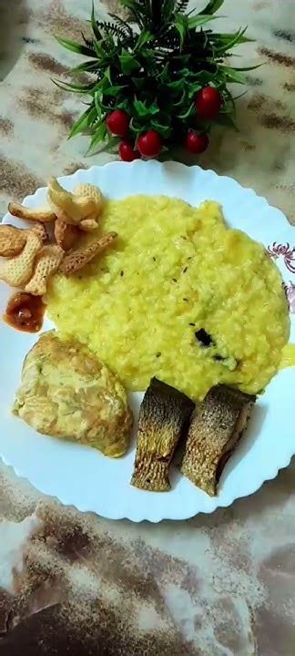 Bengolifood Khechuri বৃষ্টির দিনে খিচুড়ি আর ইলিশ মাছ ভাজা । Youtube