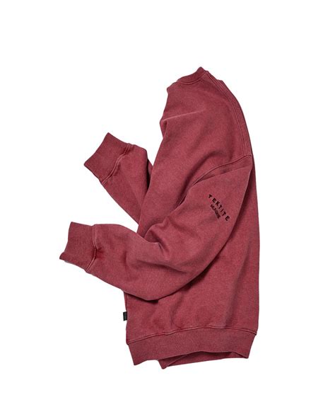 Mundane Crewneck Sweatshirt Pigment Red 텍타이트