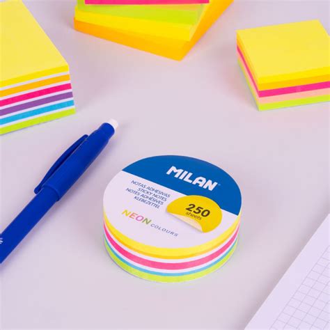 Bloc 250 Notes Adhésives Amovibles Rondes Couleurs Neón 67mm
