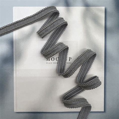 Тесьма текстильная серая с металлическими цепочками серебристого цвета ...