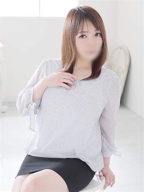 西川華ご奉仕大好き美人妻のプロフィール｜周南のデリヘル Wife～甘い誘惑～