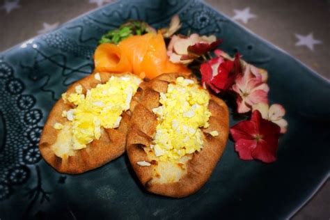 Authentic Finnish Karelian Pie Karjalanpiirakka