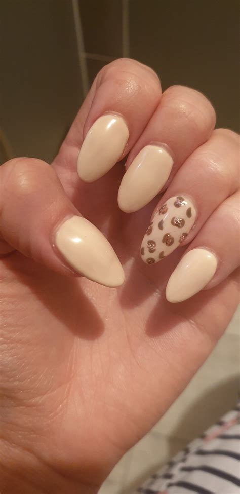 Natural Nails Beauty