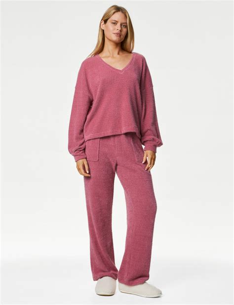 This Cosy Mands Loungewear Set Is Destined To Sell Out You Wont Be