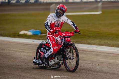 Żużel Powrócił na tor po kontuzji Opowiada o odczuciach po pierwszych