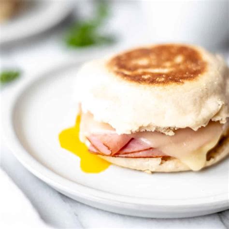Ham Egg And Cheese Breakfast Sandwiches Delicious Little Bites