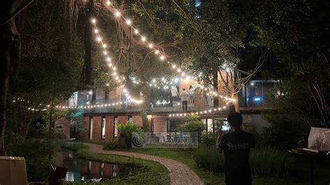 婚禮串燈架設 阡景舞台出租、燈光規劃、音響出租、音控教學、戶外電影設備出租、社團設備教學、手持麥克風、耳掛麥克風、舞台對講機、活動對講機、活動