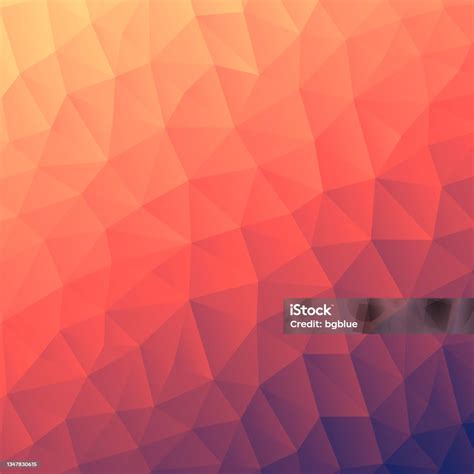 붉은 그라데이션을 가진 다각형 모자이크 추상기하학적 배경 낮은 폴리 2차 도형에 대한 스톡 벡터 아트 및 기타 이미지 2차 도형 3차원 형태 갈색 Istock