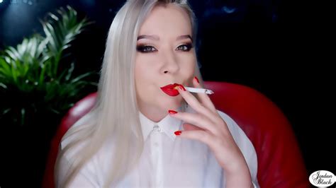 Matte Red Lips On A Cork 1080p Mp4 Goddess Jordan Black Clips4sale