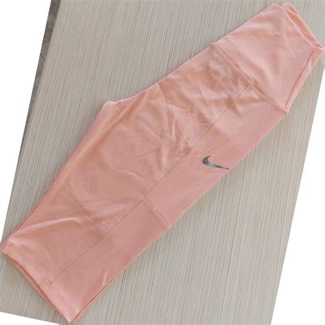 شلوارک زنانه ورزشی سر زانو