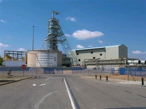 Implats Tragedy At Least 11 Mine Workers Perish In Cage Plunge Disaster The Bulrushes