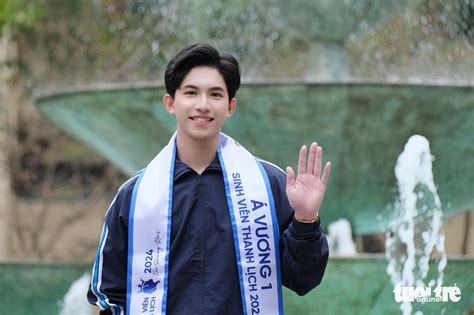 Vẻ đẹp đốn tim của á vương sinh viên thanh lịch người đam mê học văn Vietnam vn