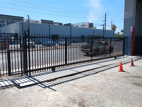 Dcs Industries Phoenix Commercial Rolling Gate And Security Fence Dcs