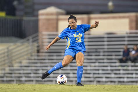 Loss To Byu Forces Ucla Womens Soccer To Shift Mindset Against Long