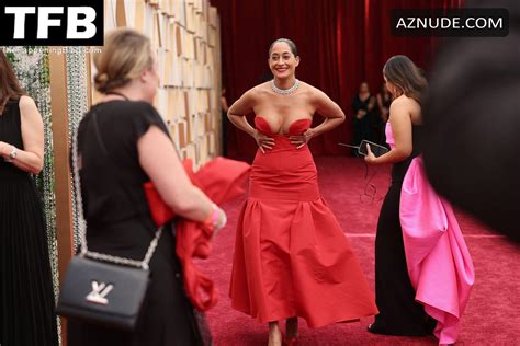 Tracee Ellis Ross Sexy Seen Showing Off Her Boobs At The Annual Academy Awards In Los Angeles