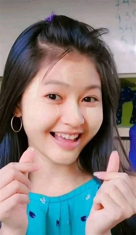 ယွန်းမီမီသိမ့် Facebook