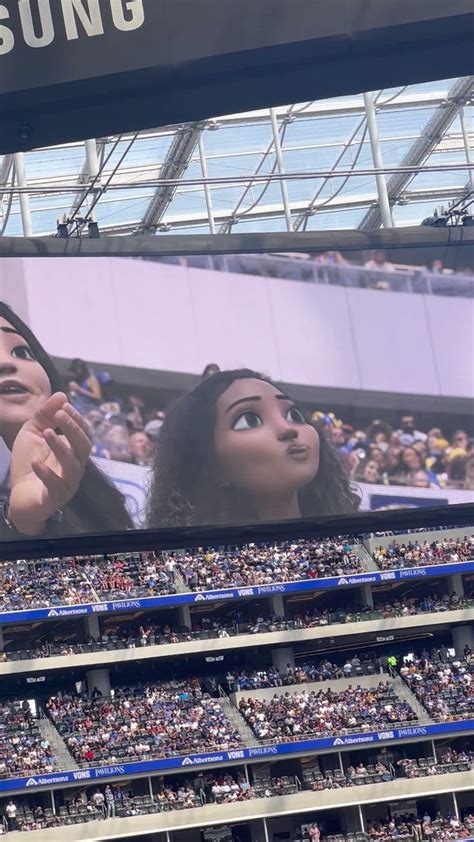 Lil Paint On Twitter RT FOS SoFi Stadium Is Using Snaps AR Camera Kit In Its New Fan Cam