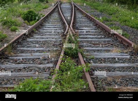 Two Cross Rails Hi Res Stock Photography And Images Alamy