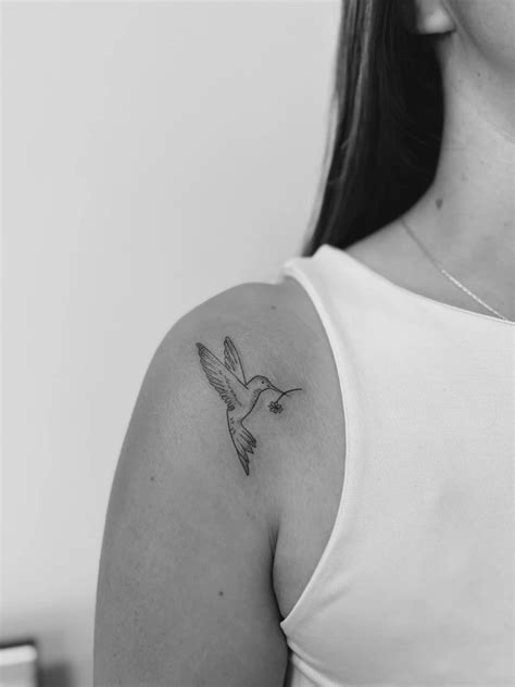 150 Gram Cracker Ideas In 2025 Small Tattoos Simplistic Tattoos Cute Tattoos