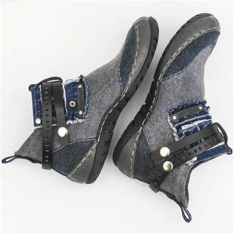 Pin by Наталья Коптлеуова on обувь | Felt boots, Felt shoes, Boots