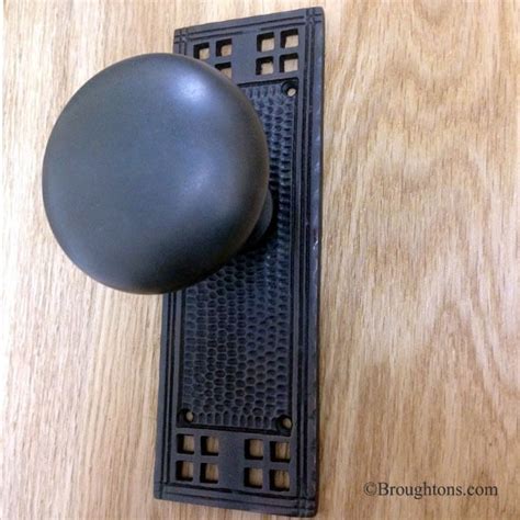 Arts And Crafts Door Knobs Oil Rubbed Bronze Broughtons Lighting And Ironmongery