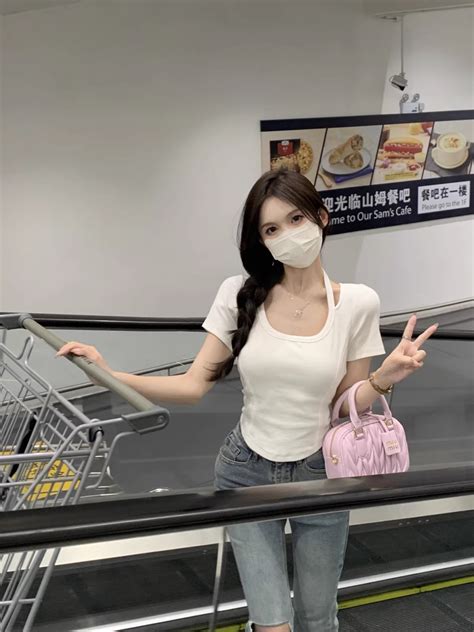 纯欲挂脖鱼骨正肩t恤女收腰紧身上衣夏季小众ins辣妹奶杏色短袖潮 17网