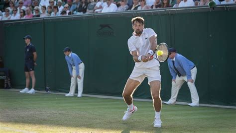 Wimbledon Le Tennisman Béarnais Jérémy Chardy Passe Le Premier Tour