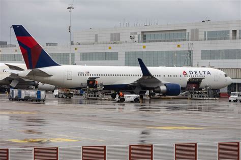 Delta Co Pilot Indicted For Threatening To Use Gun On Flight Entrepreneur