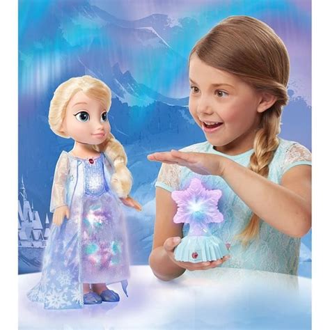 LA REINE DES NEIGES Poupée Elsa Et Sa Lumière Du Nord Achat Vente
