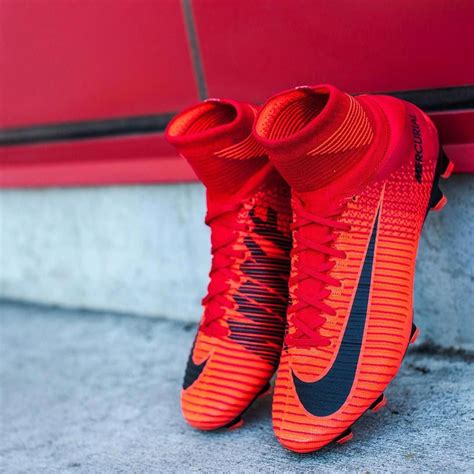 Red Nike Sharp Bottomed Soccerexercises Best Soccer Shoes Nike Soccer