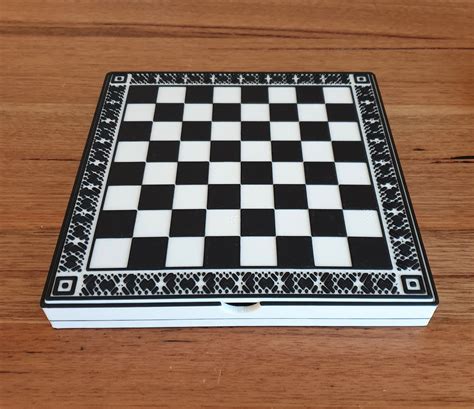 String Chess Set With Box And Chessboard Por 3dprintbunny Descargar Modelo Stl Gratuito