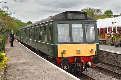 Class 107 Tomcurtisrailgallery