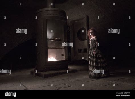 HELENA BONHAM CARTER SWEENEY TODD THE DEMON BARBER OF FLEET STREET