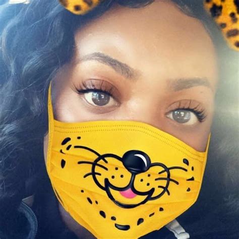 Zena Itszena • Threads Say More