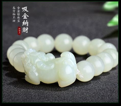 貔貅手链怎么挂腰上 貔貅挂腰上哪个位置 腰间怎样正确挂貔貅 大山谷图库