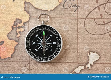 Kompass Auf Karte Stockbild Bild Von Planen Wandern 157308071