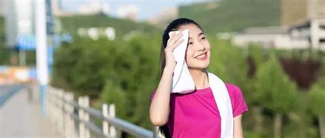 经常出汗的人，最终会这样（建议永久收藏）运动汗液夏天
