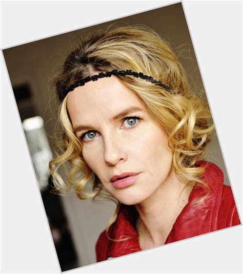 Isabelle Pasco Official Site For Woman Crush Wednesday Wcw